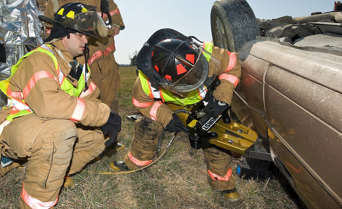 Auto Extrication Exercise > Dover Air Force Base > Article Display