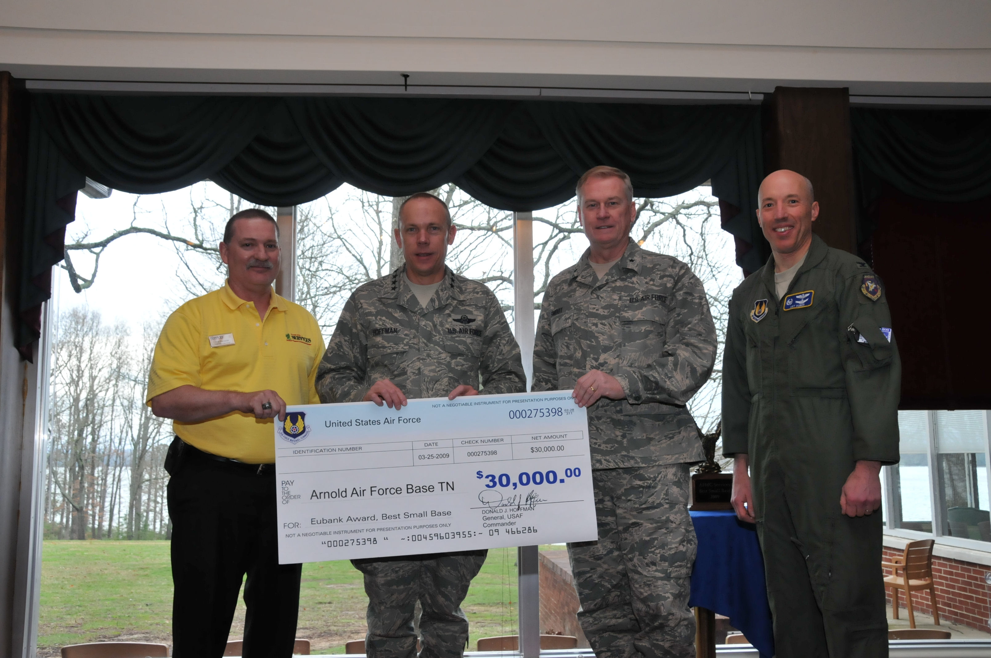 AFMC commander outlines priorities during AEDC visit > Arnold Air Force ...