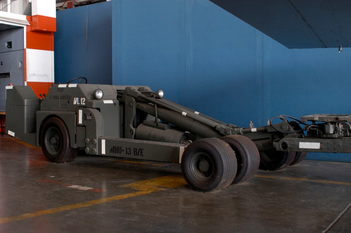 MHU-83B/E Lift Truck > National Museum of the United States Air Force ...