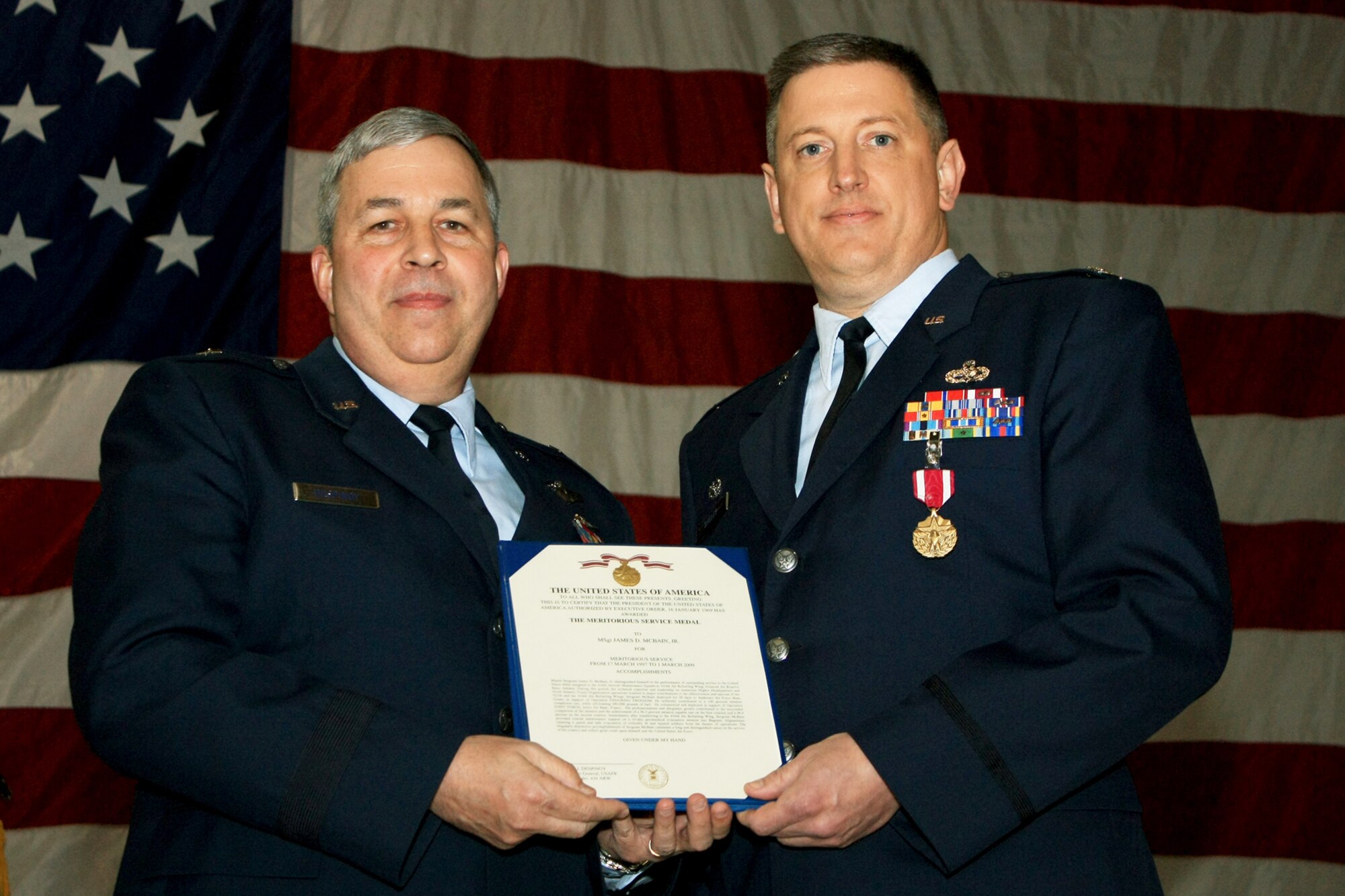 Col. Sheley recognized for leadership > Grissom Air Reserve Base > News