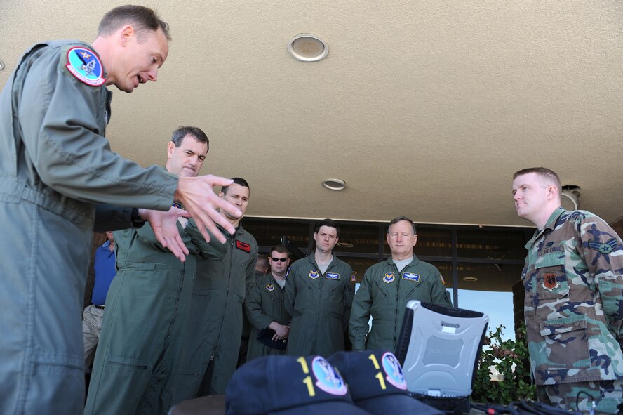 AETC Commander Visits Creech