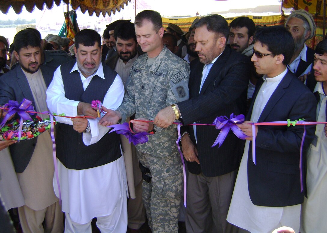 Gov. Gul Agha Sherzai of Afghanistan’s Nangarhar province and Nangarhar ...