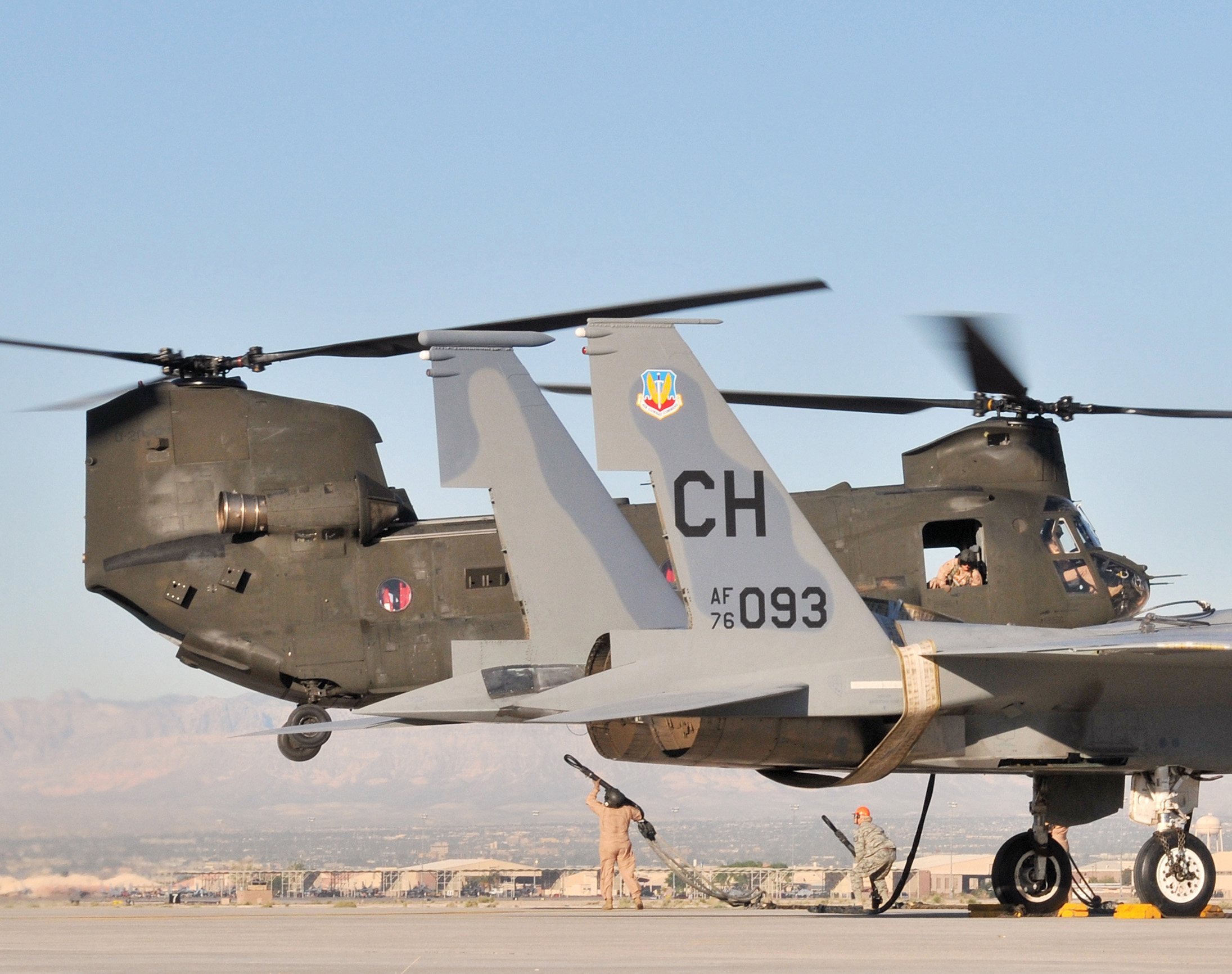 Army Chinook airlifts fighter from Nellis to Creech > Creech Air Force ...