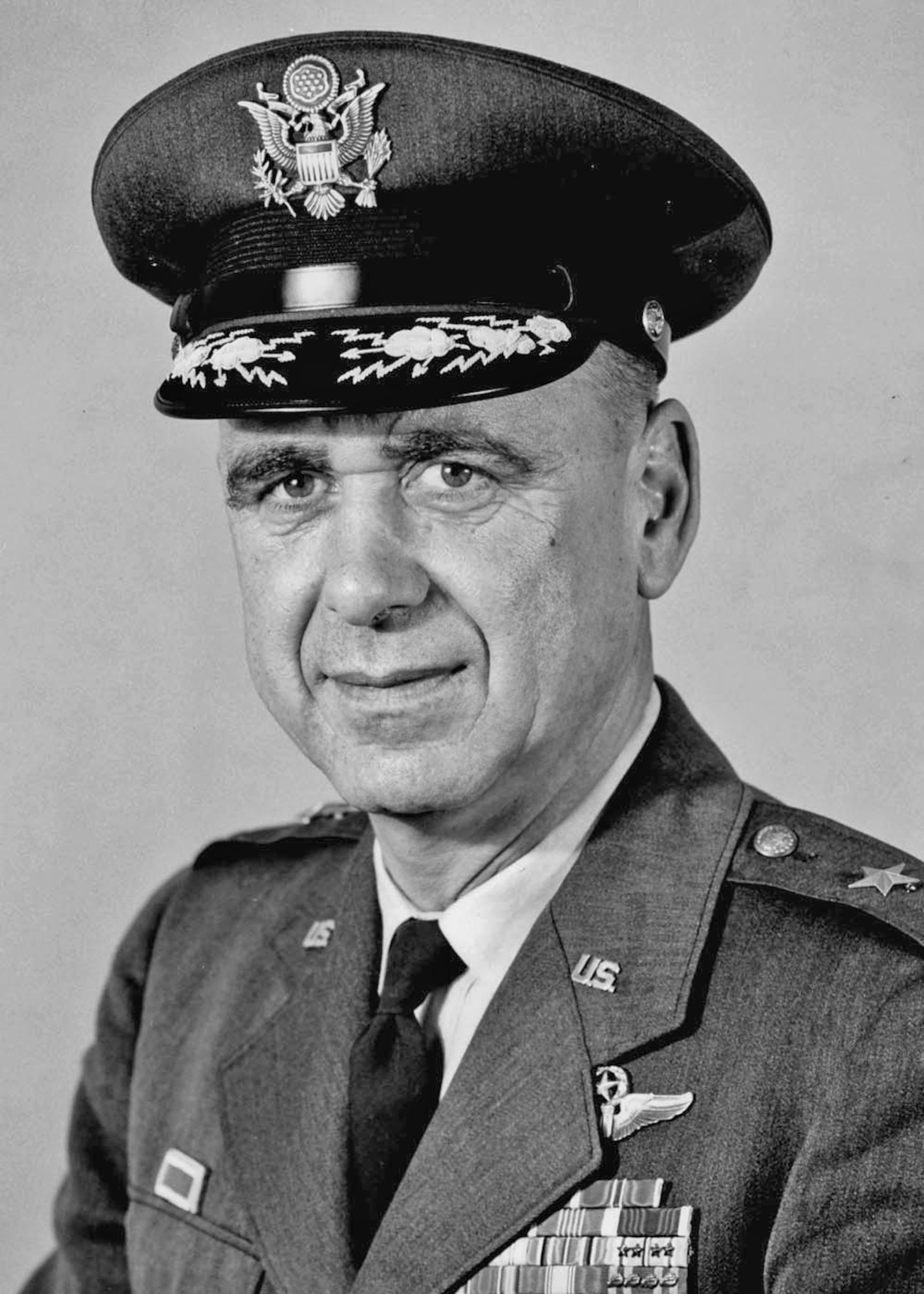 MAJOR GENERAL KENNETH R. POWELL > Air Force > Biography Display