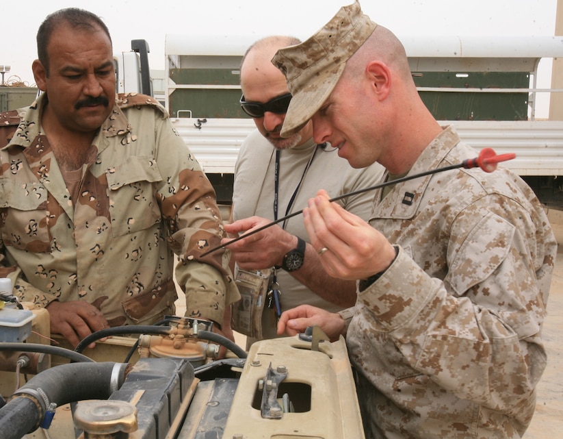 Marine officer helps enhance Iraqi Army logistics capabilities > 2nd ...