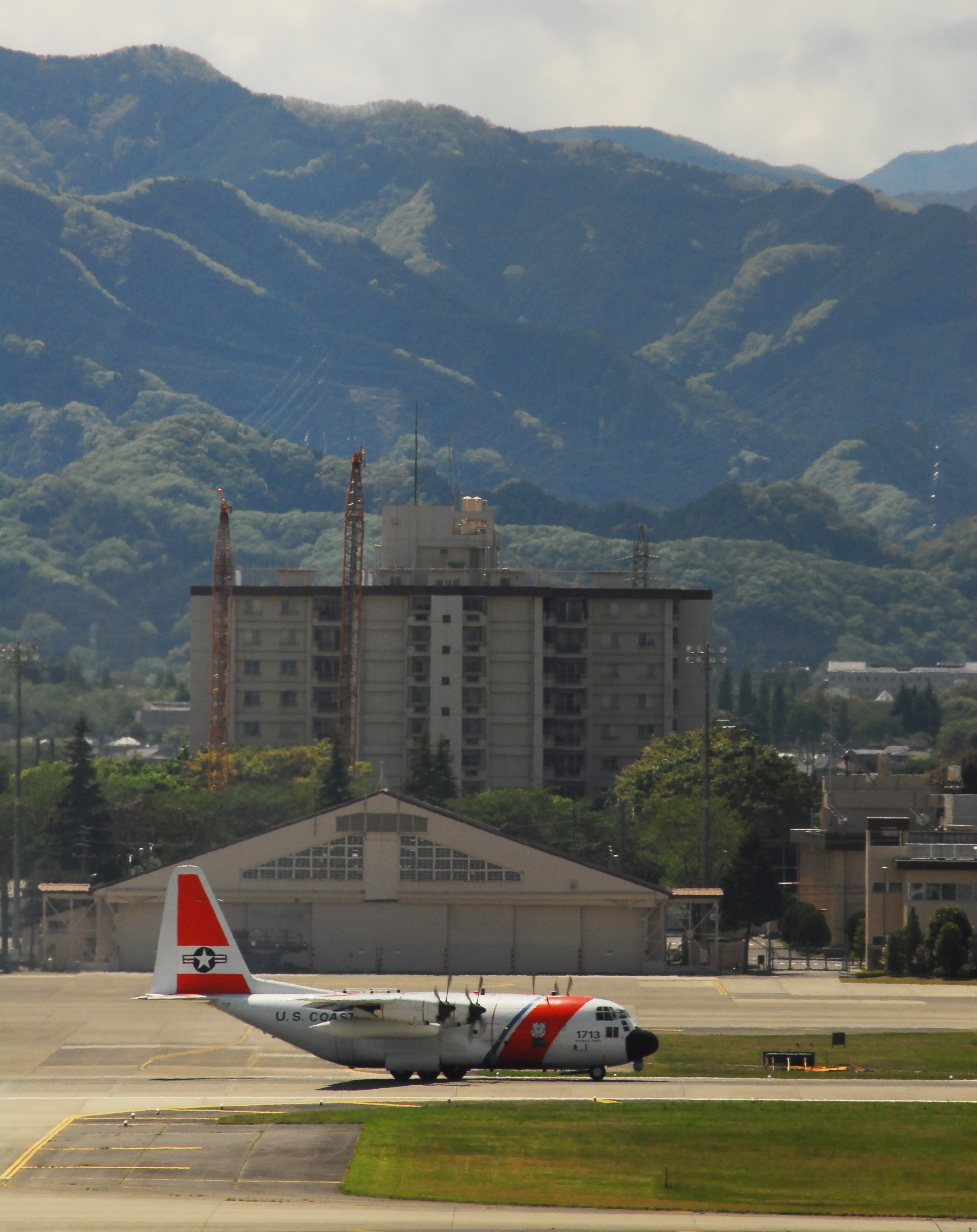 Aircrew participates in Japanese sea review > Yokota Air Base > Article ...