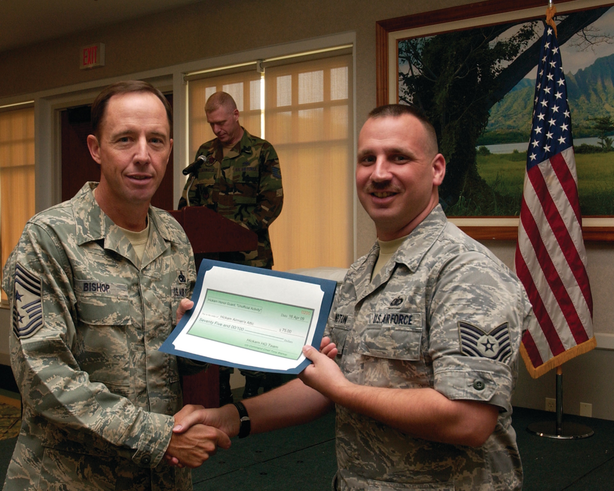 Serving with honor and dignity > 15th Wing > Article Display