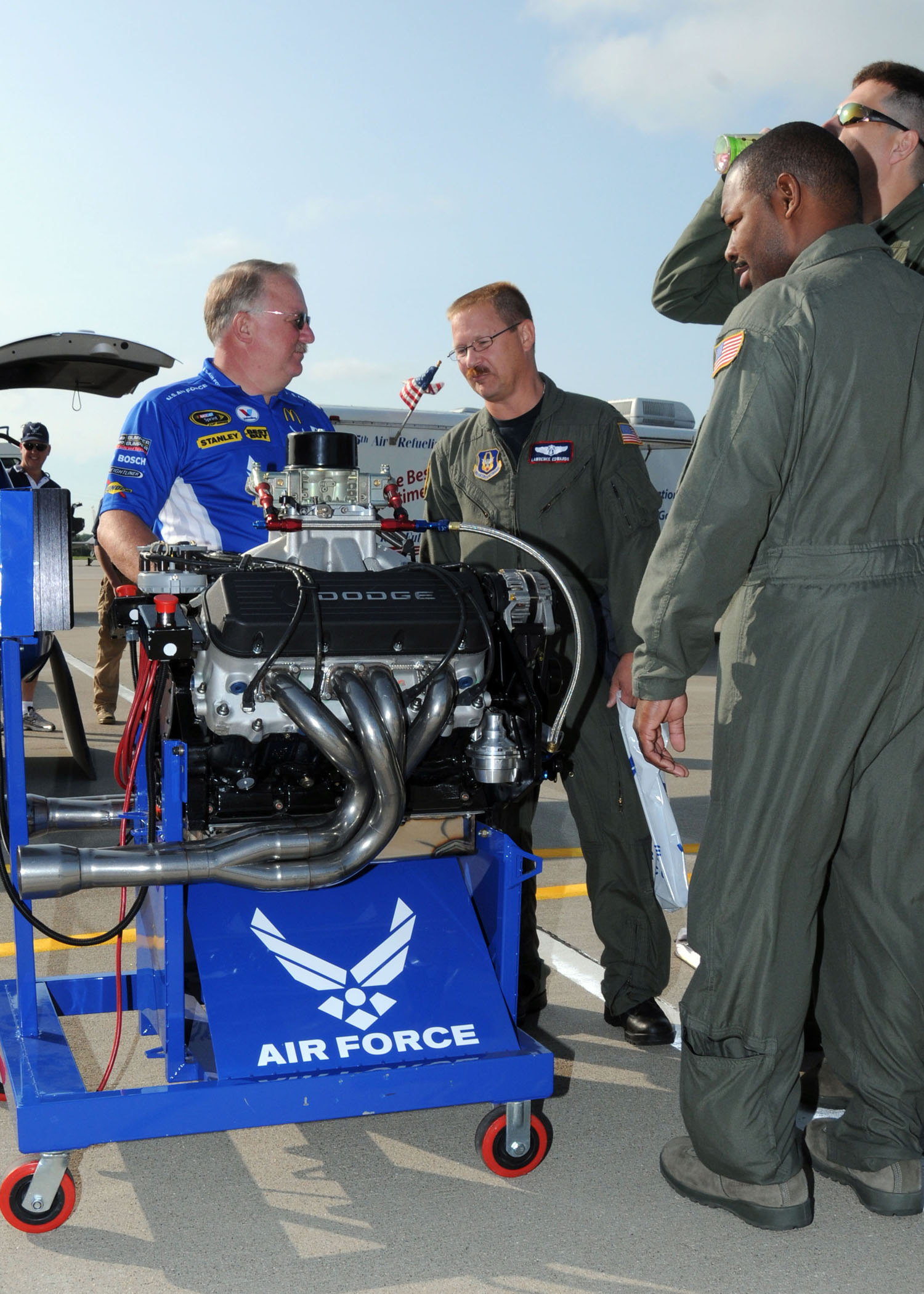 Air Force Racing Car Featured at 185th ARW Air and Ag. Expo > 185th Air ...