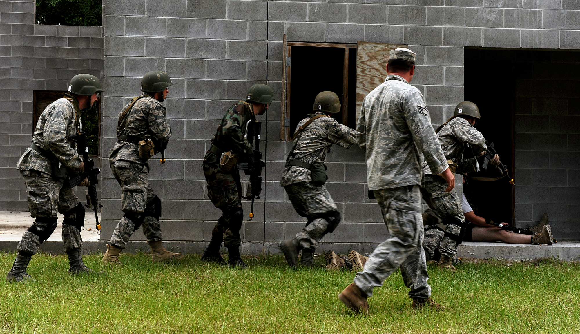ALO selection course builds leaders > Moody Air Force Base > Article ...