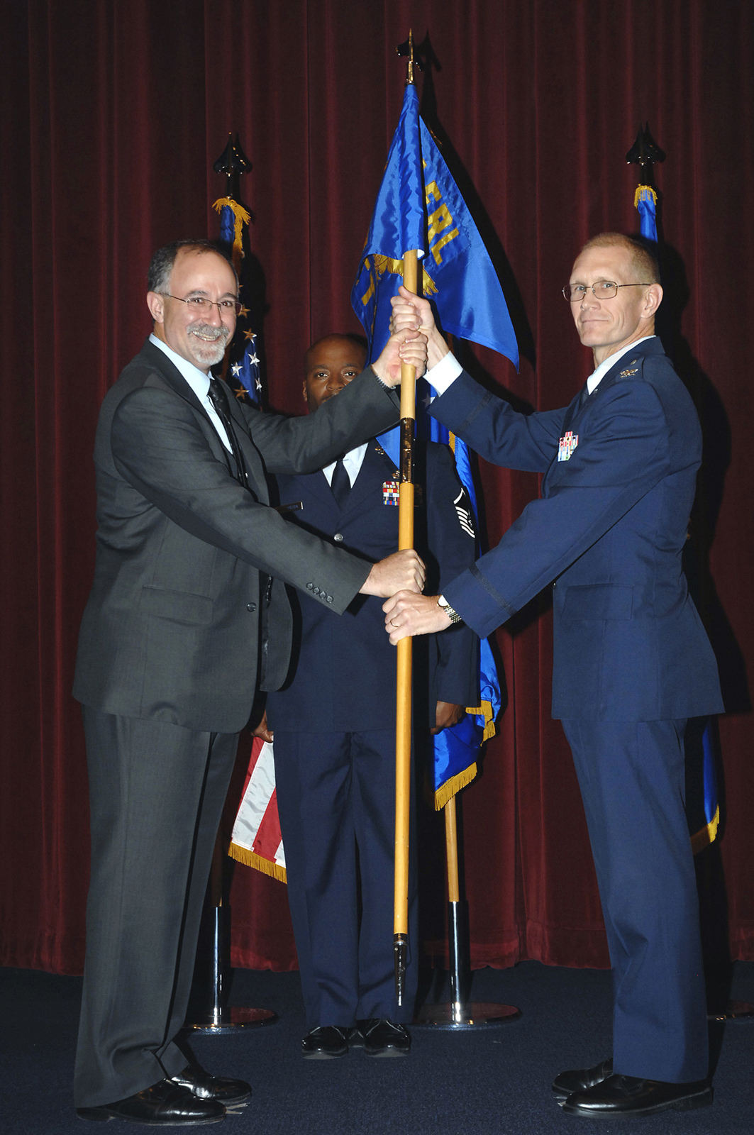 Col. Michael Hatfield assumes command of AFRL Air Vehicles Directorate ...