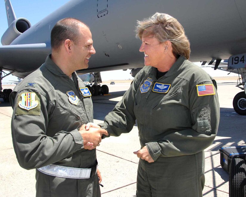 Flight engineer from Travis surpasses 10,000 flying hours > Travis Air ...