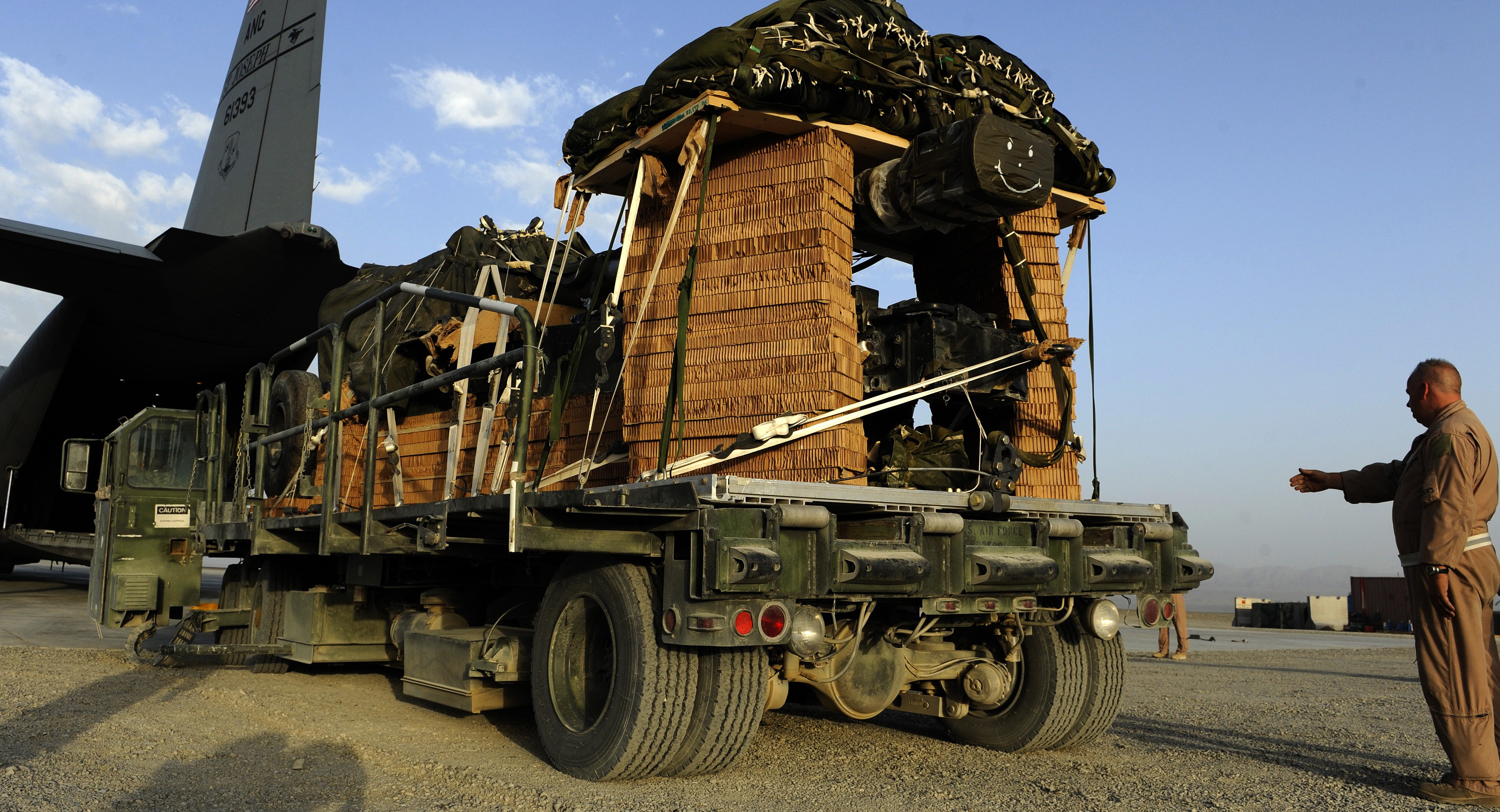 Total Force team airdrops 10-ton artillery load > U.S. Air Forces ...