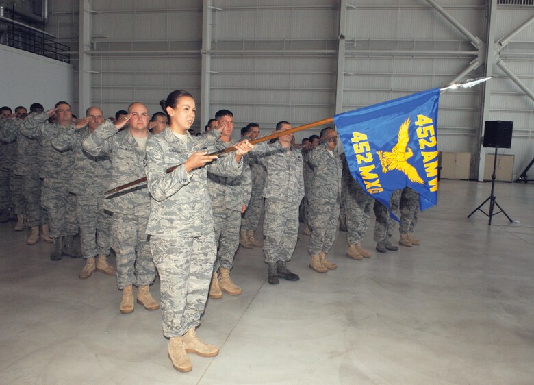 452nd Maintenance Group: Assumptions of Command, Change of Command ...