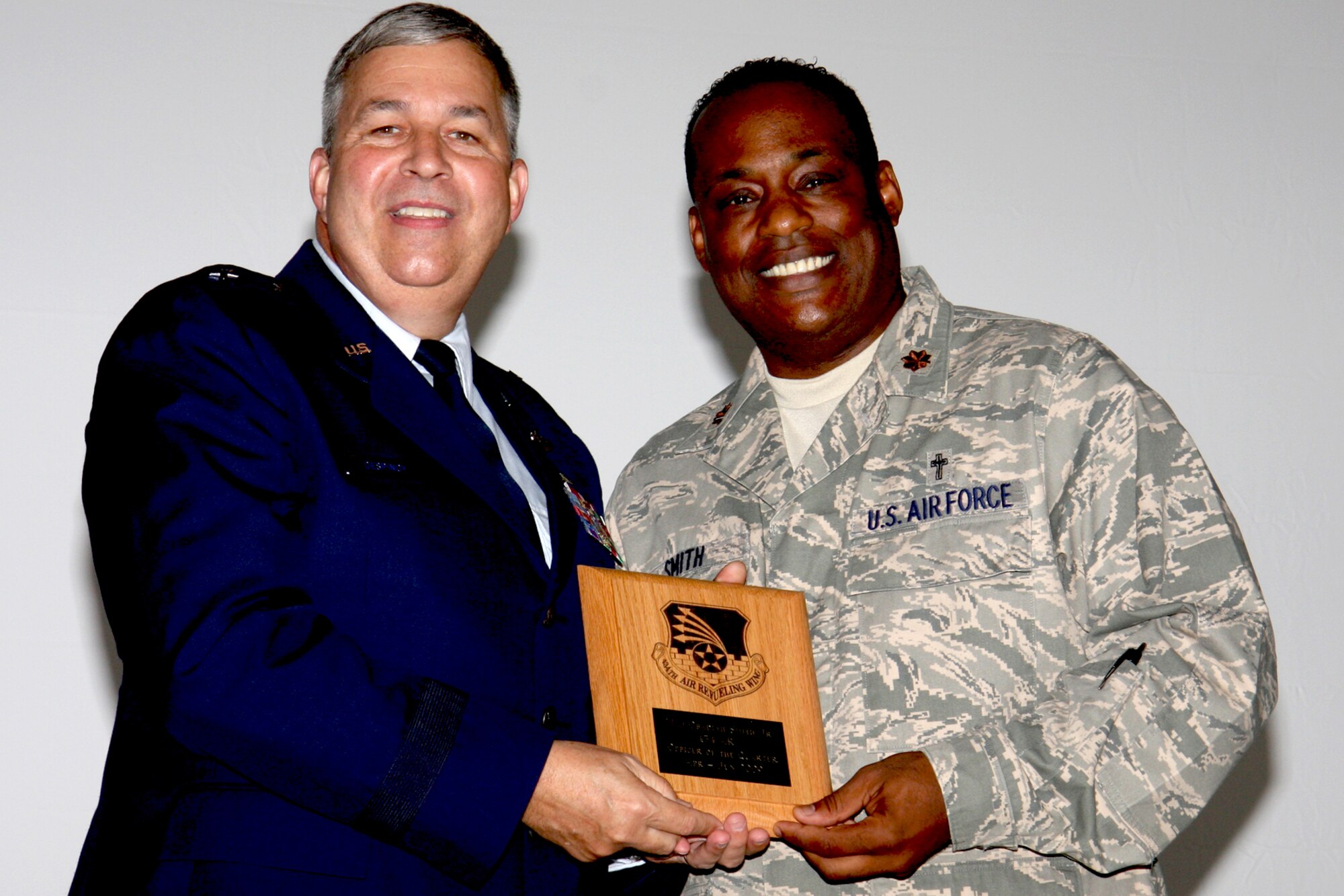 Chaplain presented quarterly award > Grissom Air Reserve Base > Article ...