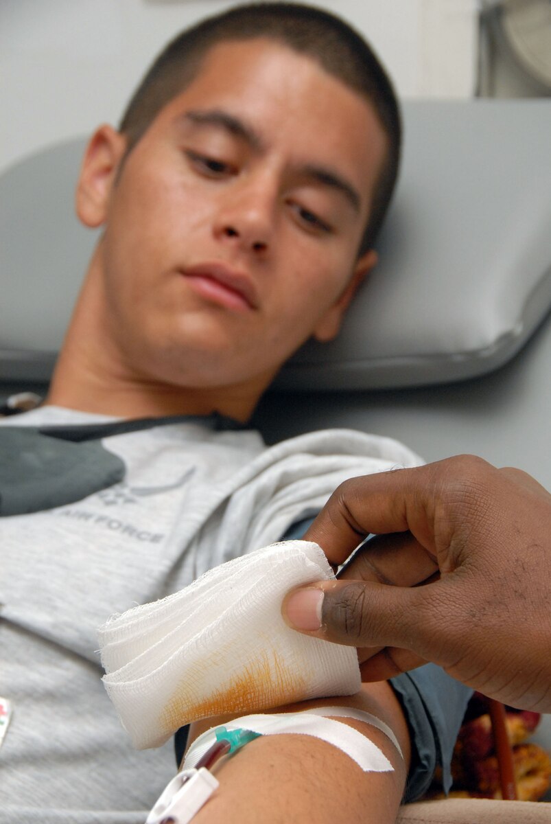 Platelet donations bring troops home > Air Force > Article Display