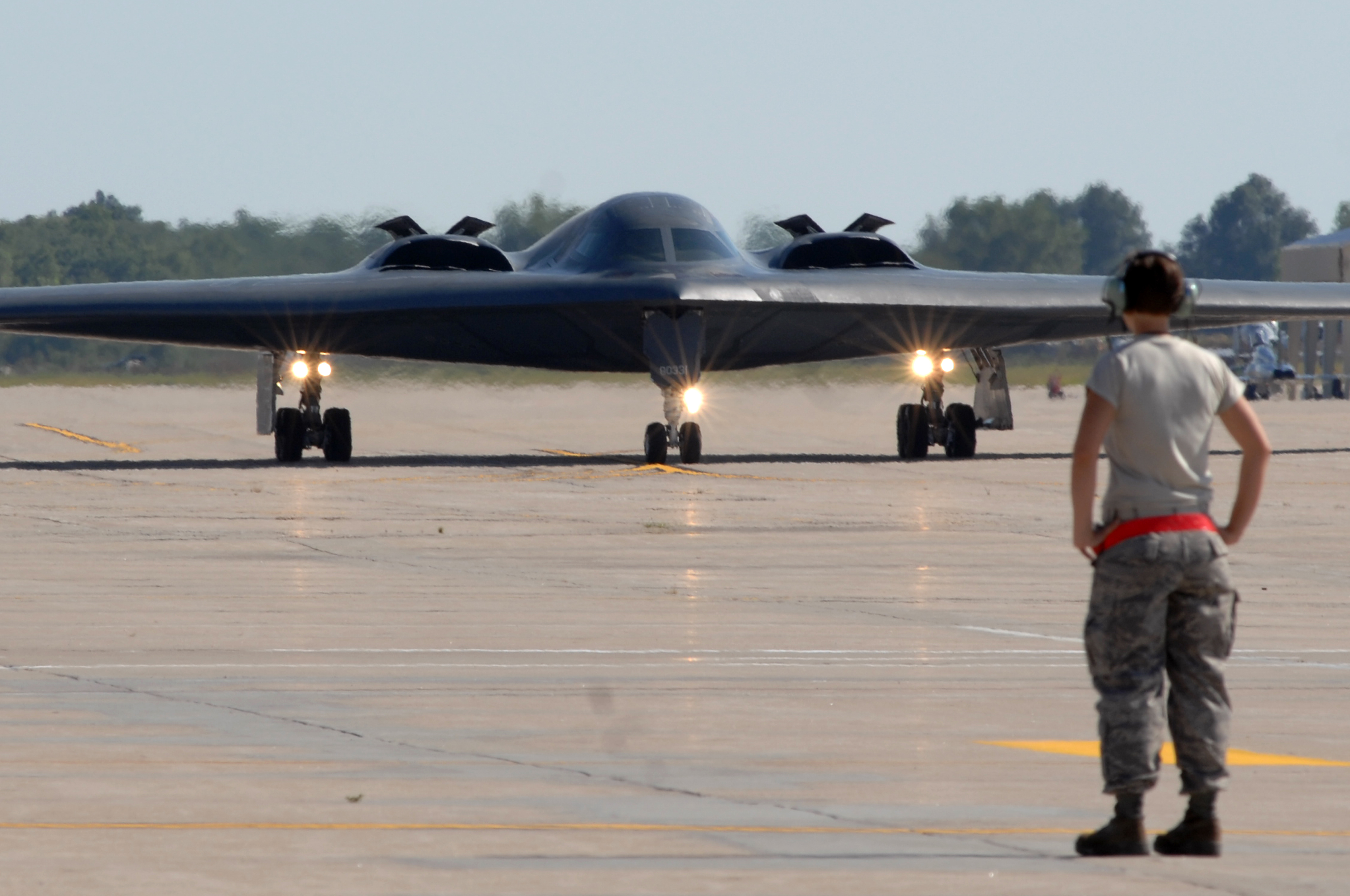 Pull the chocks maintainers "Rock" > Whiteman Air Force Base > Article ...