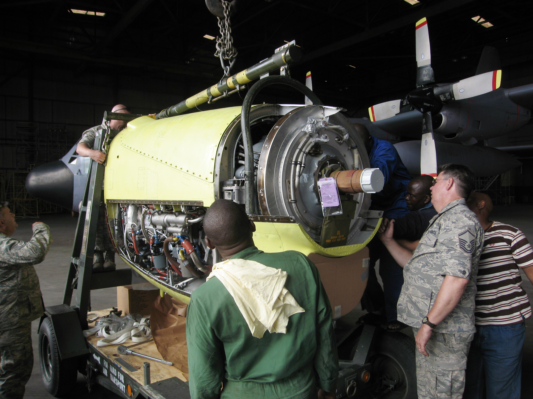 U.S. Air Forces Africa help Nigerian C-130 fly again > Air Force ...