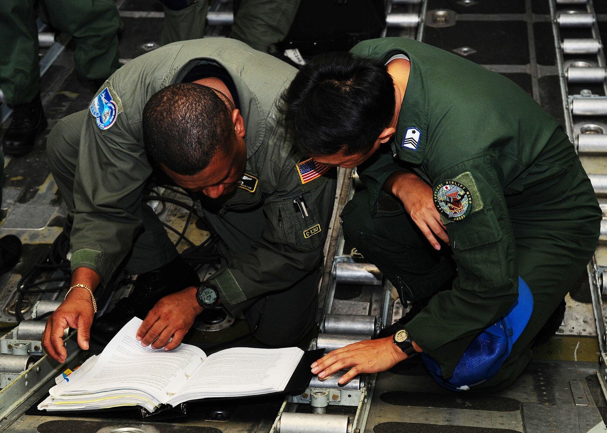 Learning from each other > Yokota Air Base > Article Display