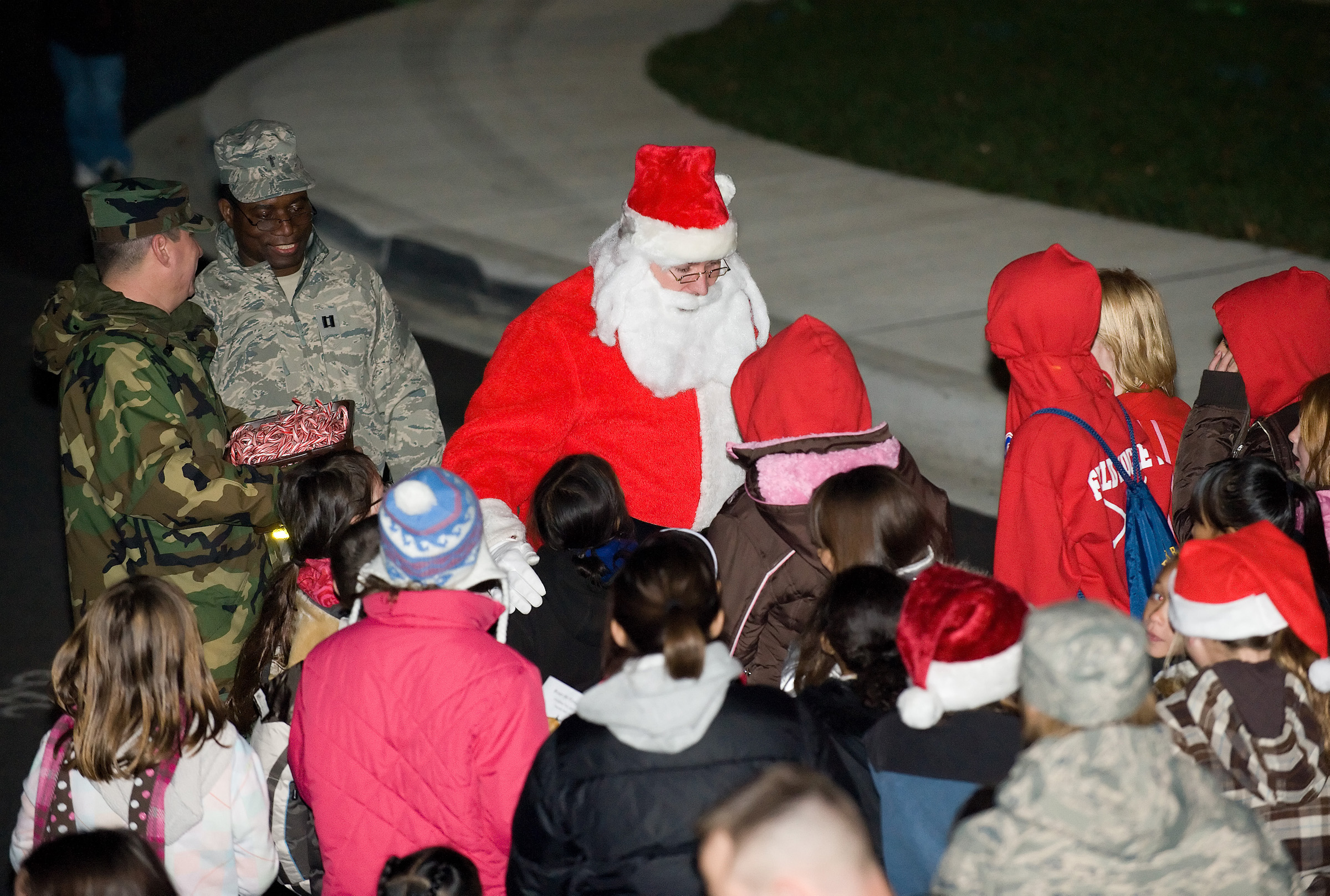 Dover's annual Christmas Tree lighting ceremony > Dover Air Force Base ...