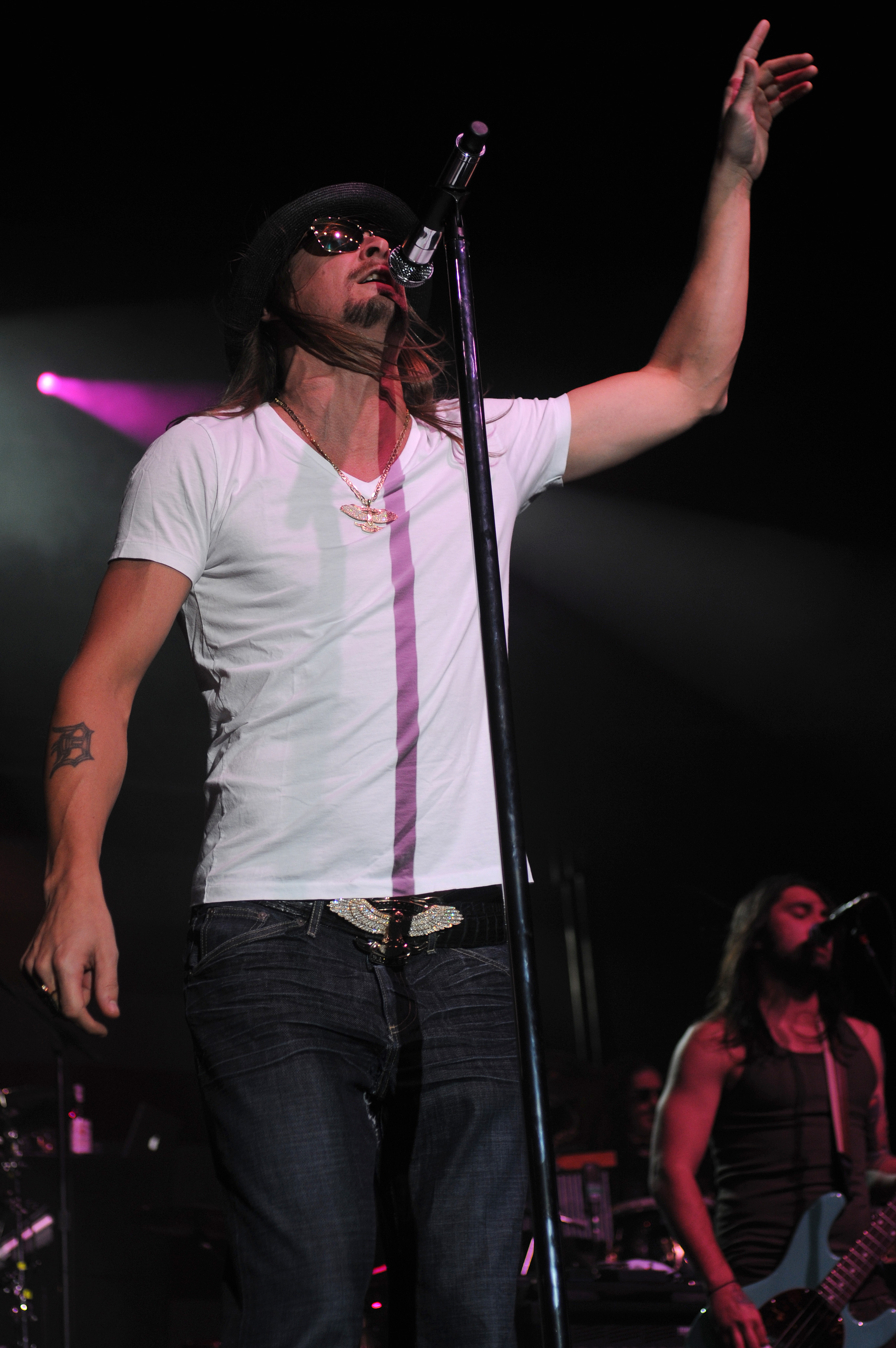 Kid Rock kicks off Tour for the Troops at Incirlik > U.S. Air Forces in ...