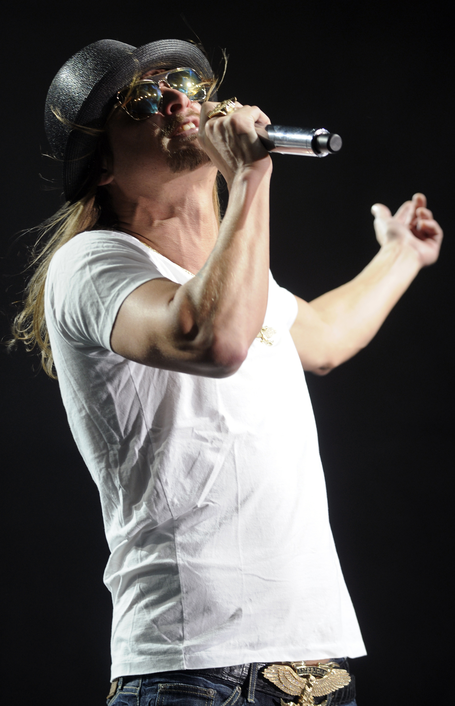 Kid Rock kicks off Tour for the Troops at Incirlik > U.S. Air Forces in ...