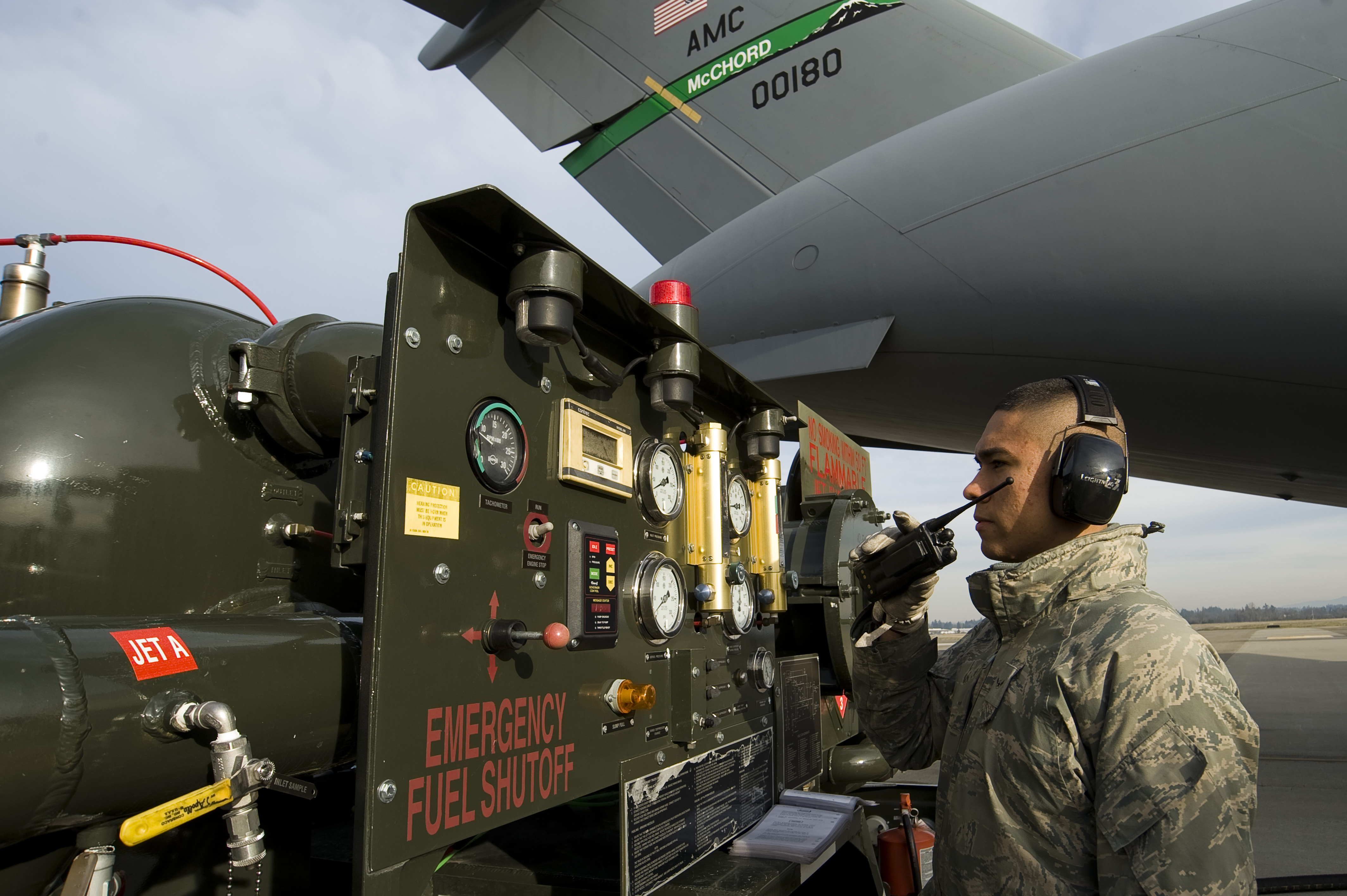 McChord officials to use commercial jet fuel in demonstration > Team ...