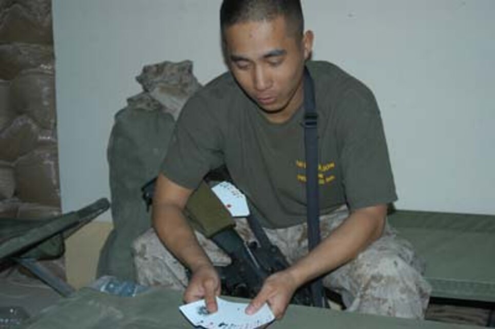 Marine entertains with card trick > United States Marine Corps Flagship ...
