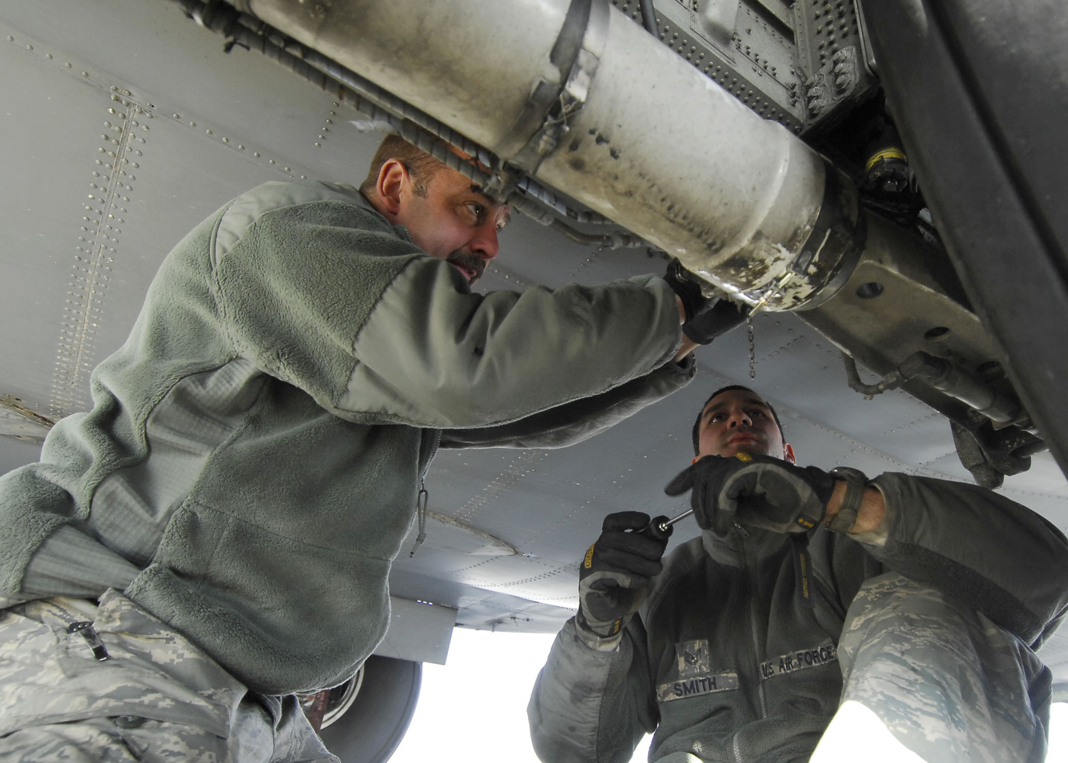 C-130 landing gear inspection > U.S. Air Forces Central > Display