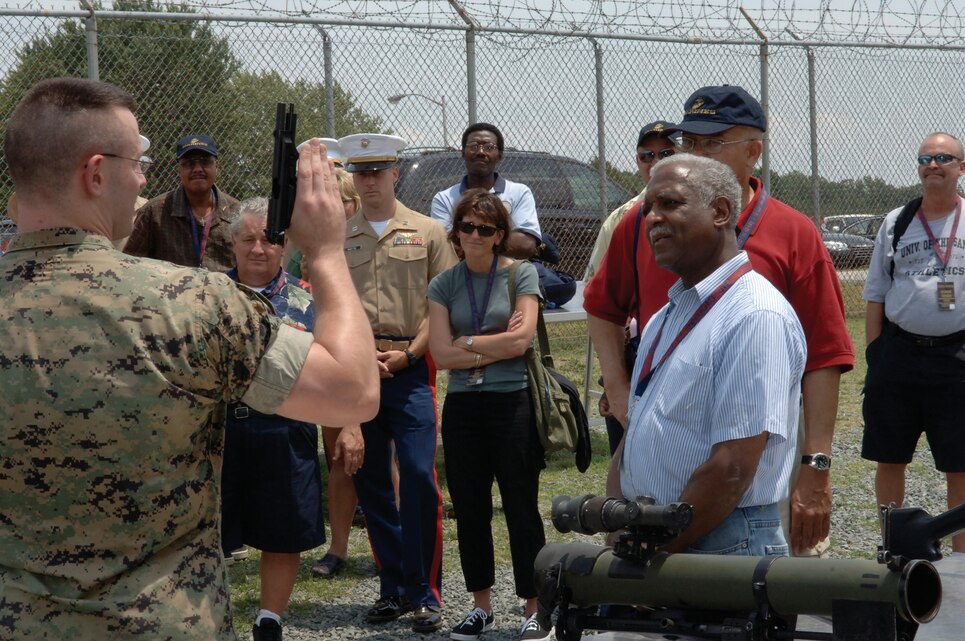 Mid-Atlantic educators attend Marine Corps workshop > United States ...