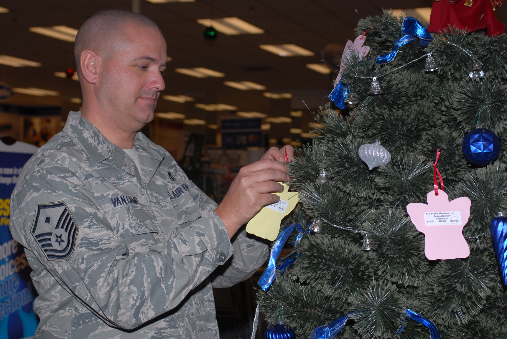1st Sgts. sponsor Project Angel Tree > Goodfellow Air Force Base ...
