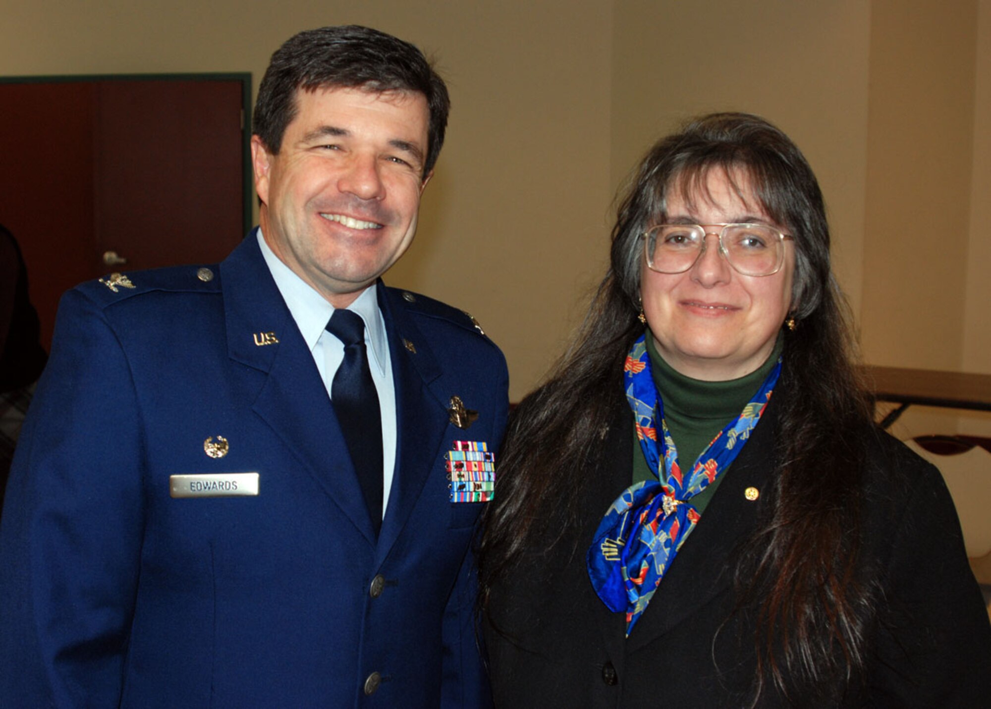 Commander speaks on Pearl Harbor Day > 932nd Airlift Wing > Article Display