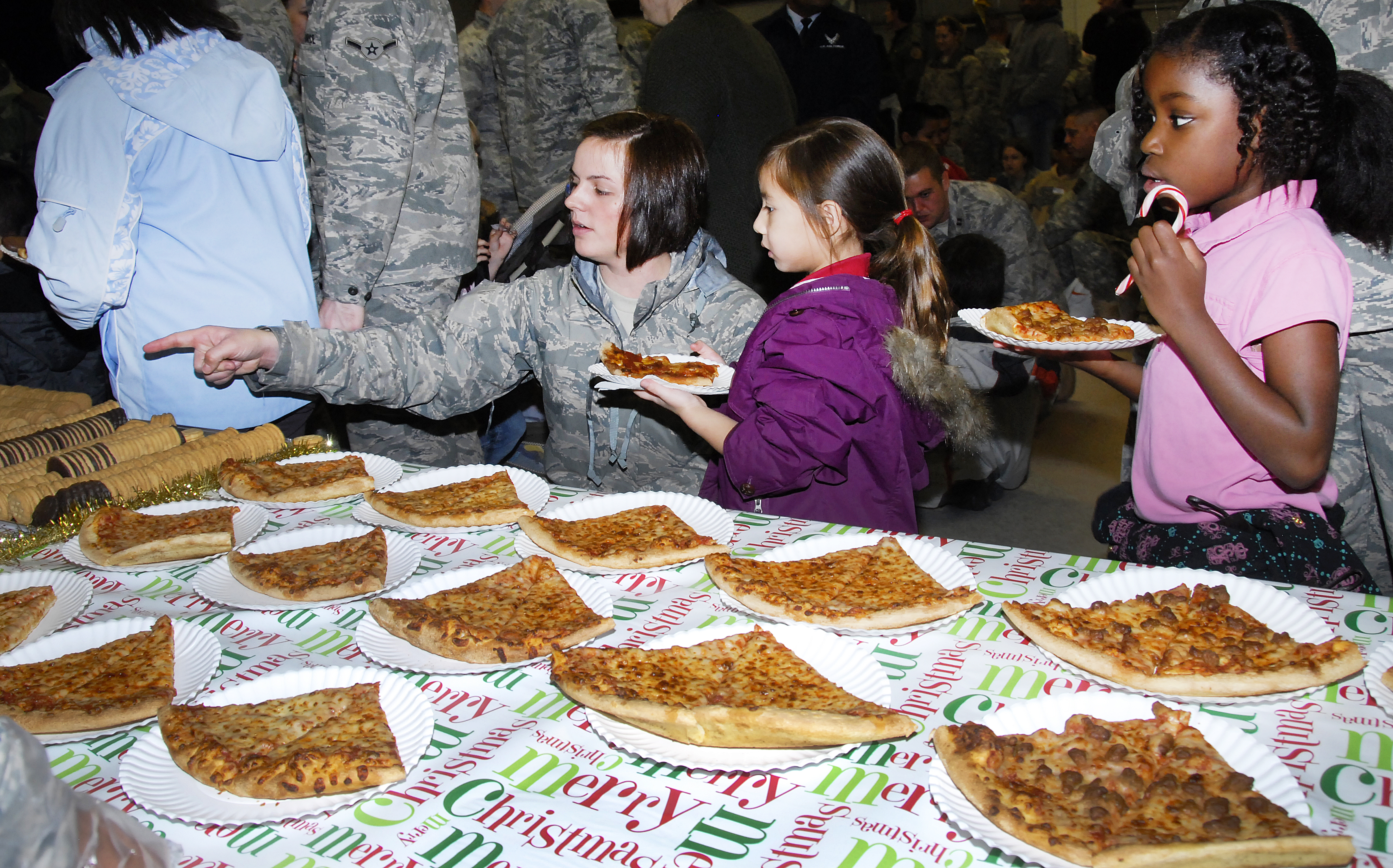 Sheppard brings Christmas to local children > Sheppard Air Force Base ...