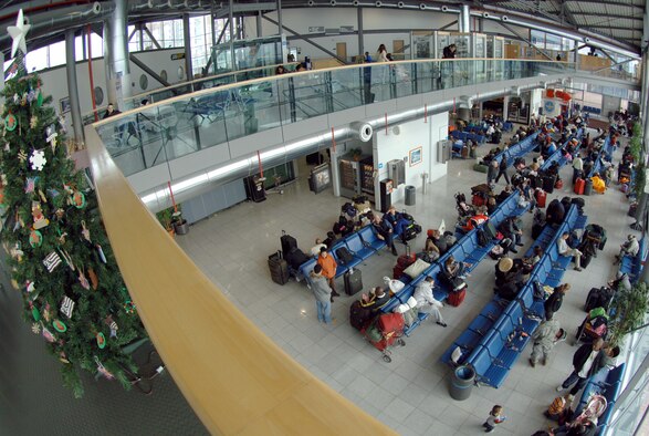 Team Ramstein travels home for holidays > Ramstein Air Base > Article ...