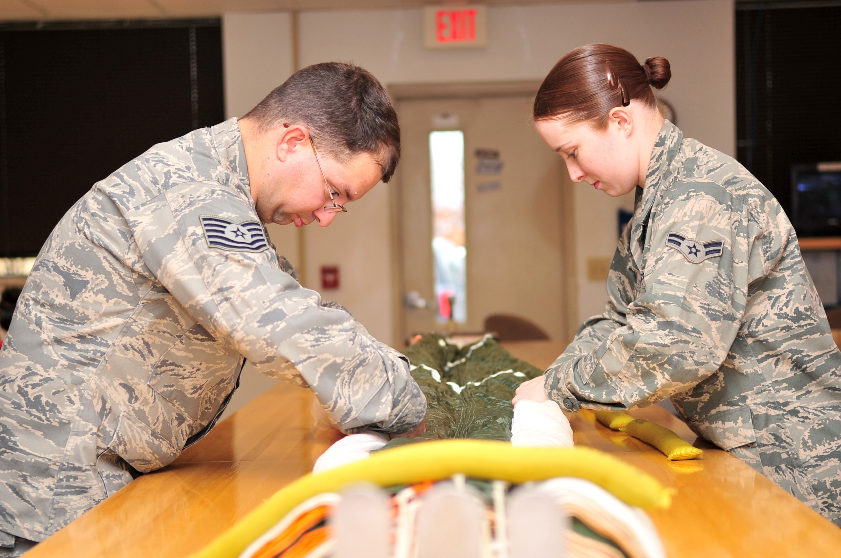 Packing the canopy > Seymour Johnson Air Force Base > Article Display
