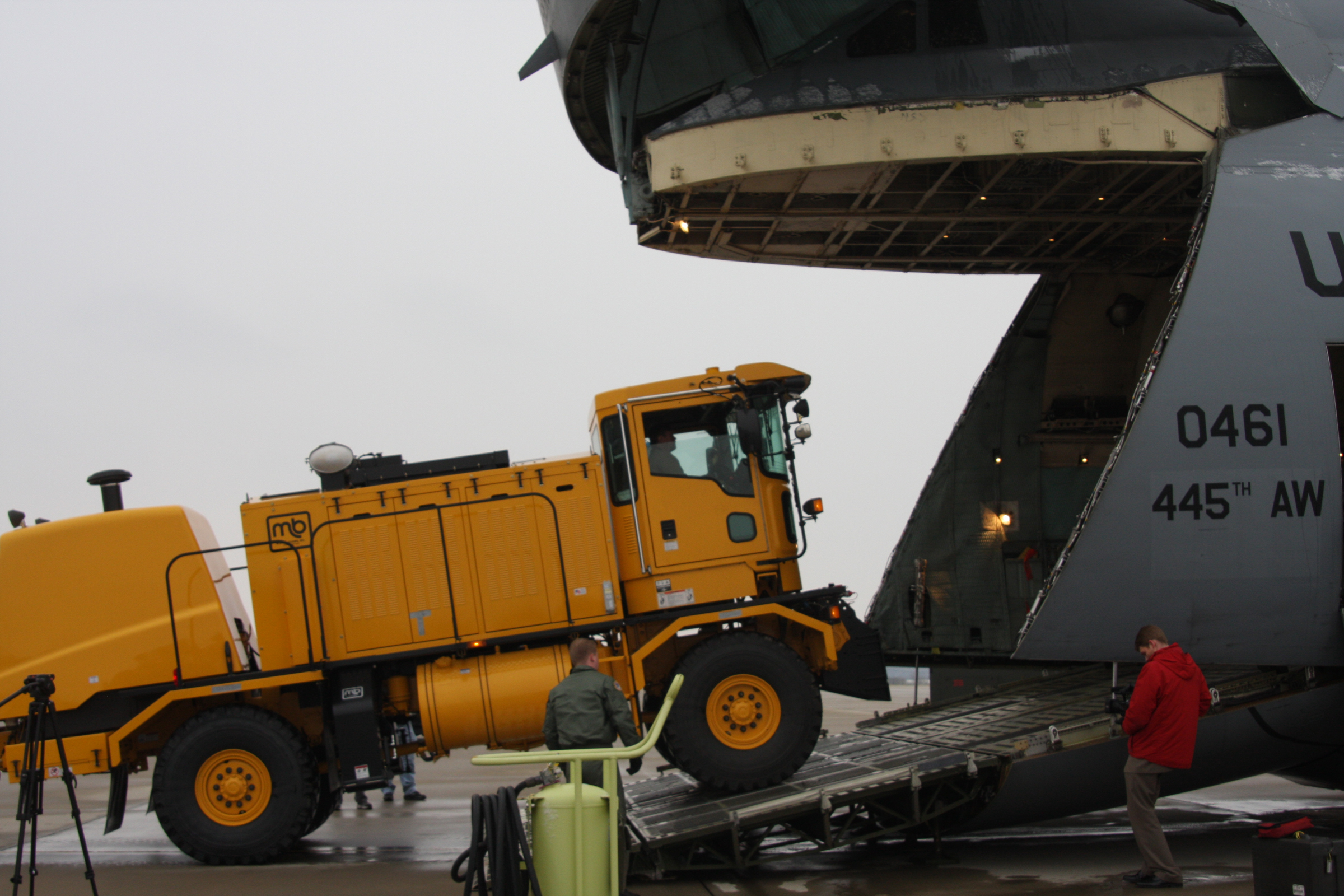 445th AW reservists fly snow removal equipment to Afghanistan > Air ...