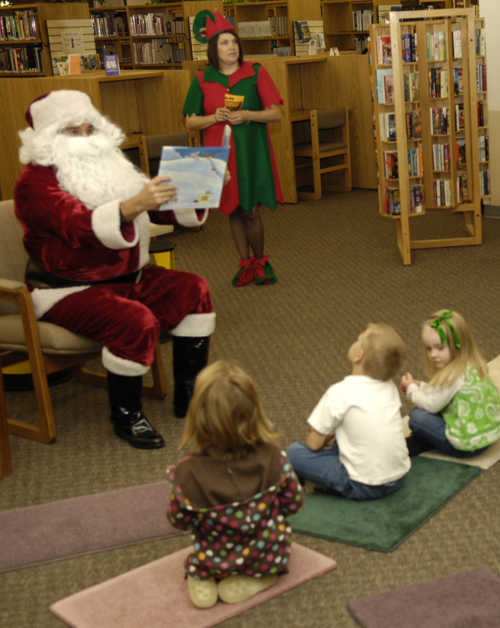Santa makes stop at base library > Holloman Air Force Base > Display