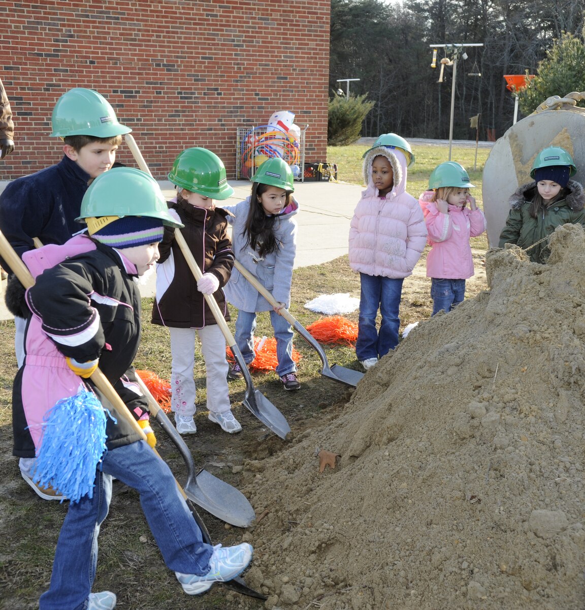 JB MDL celebrates YoMF with new school gym > Joint Base McGuire-Dix ...