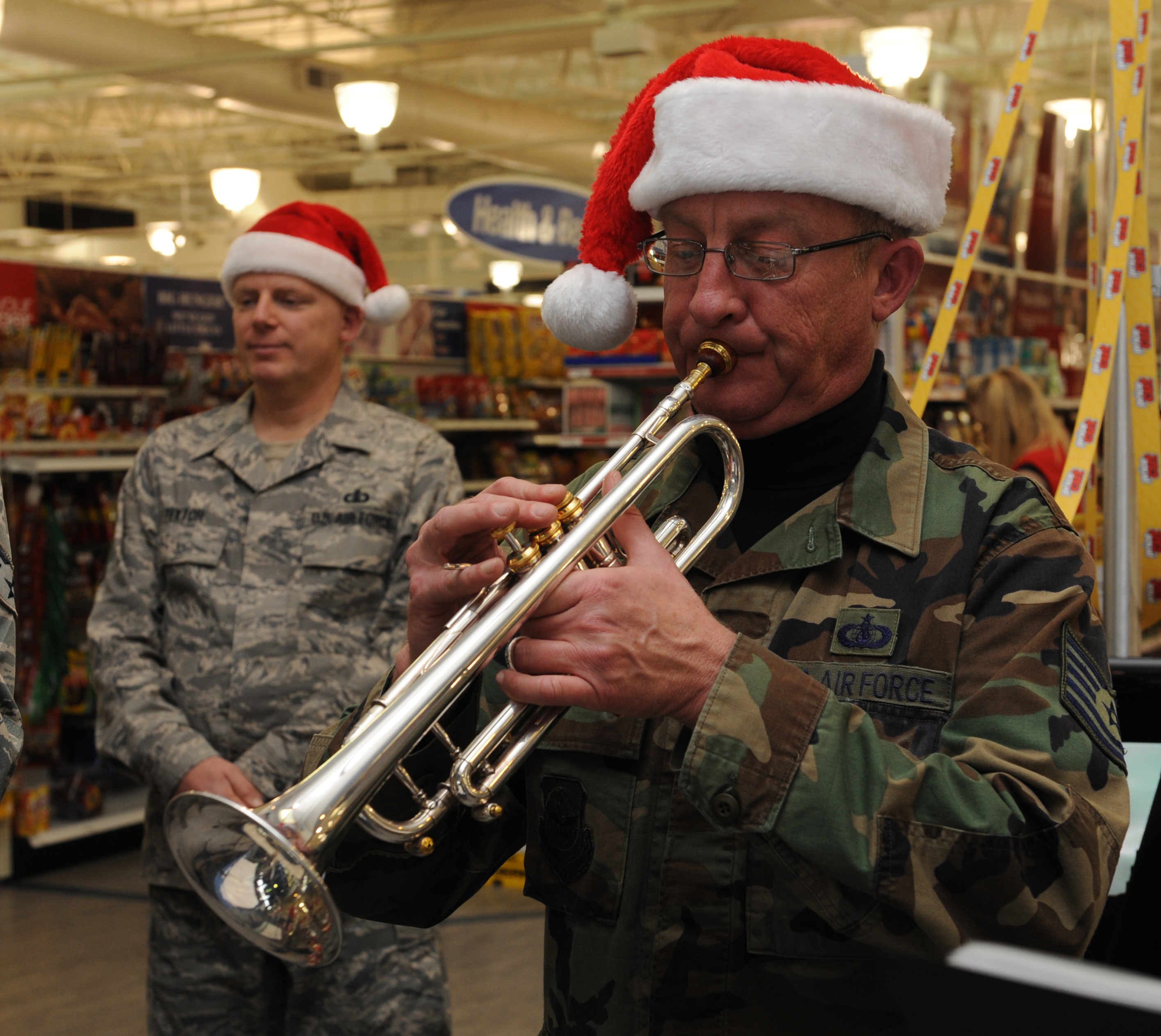 Air Force Band of the Golden West brass ensemble brings holiday cheer ...