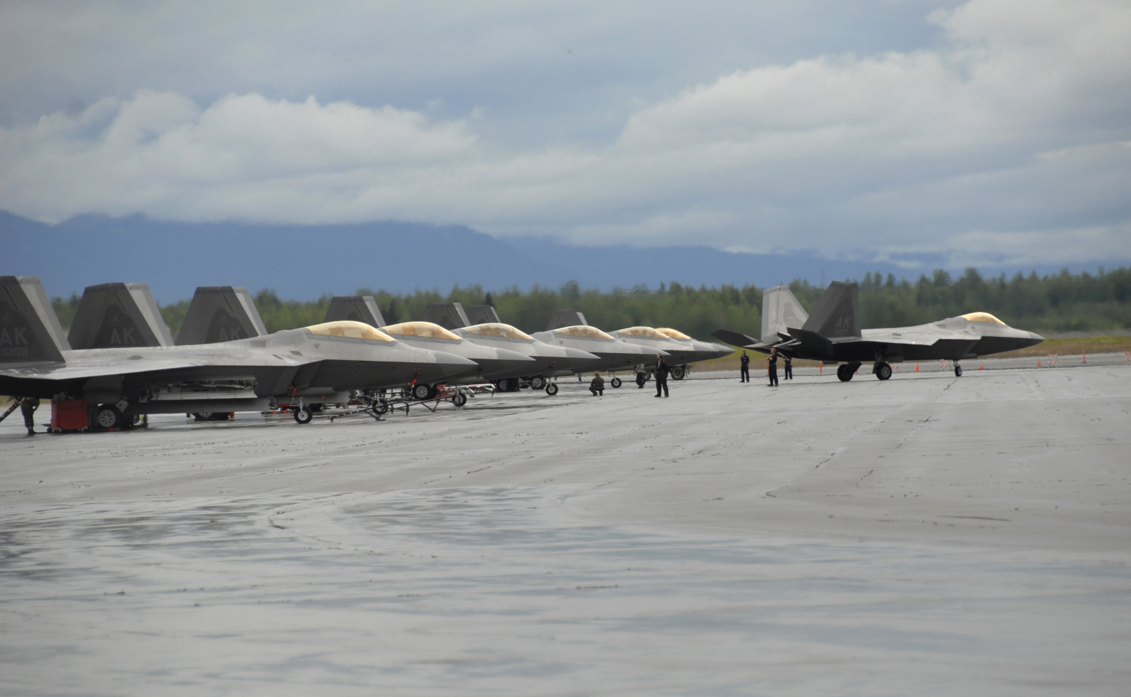Raptors to deploy to Guam > Air Force > Article Display