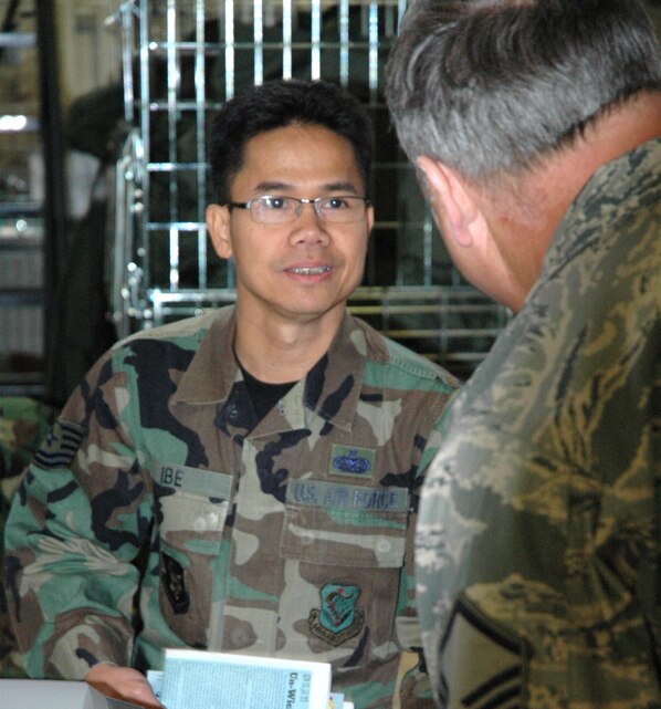 Air Force Reserve - How we serve > United States Marine Corps Flagship ...