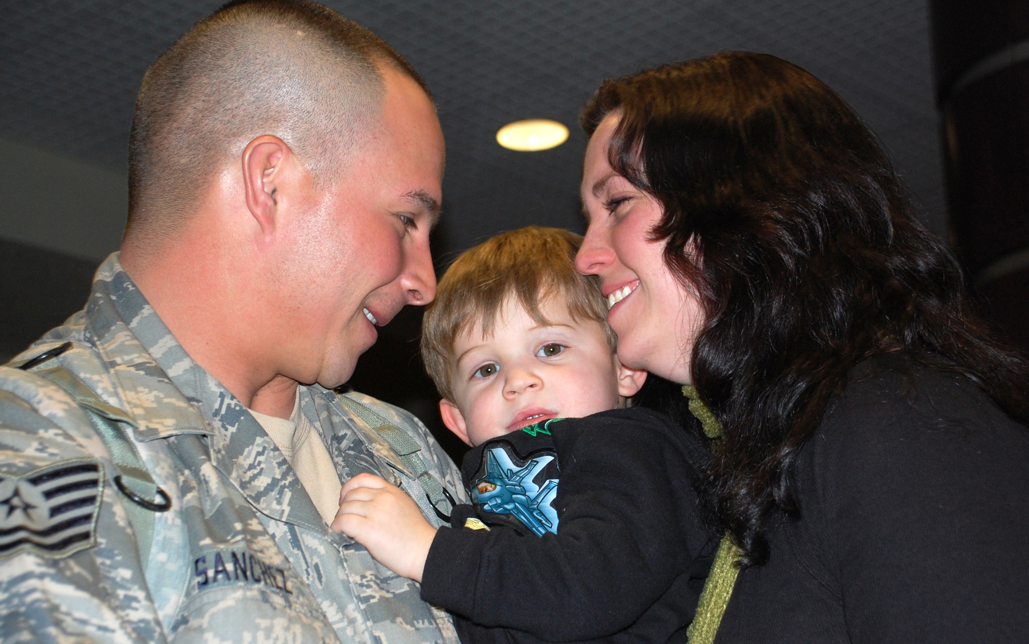 302nd SFS 'Defenders' reunite with friends, family > 302nd Airlift Wing ...