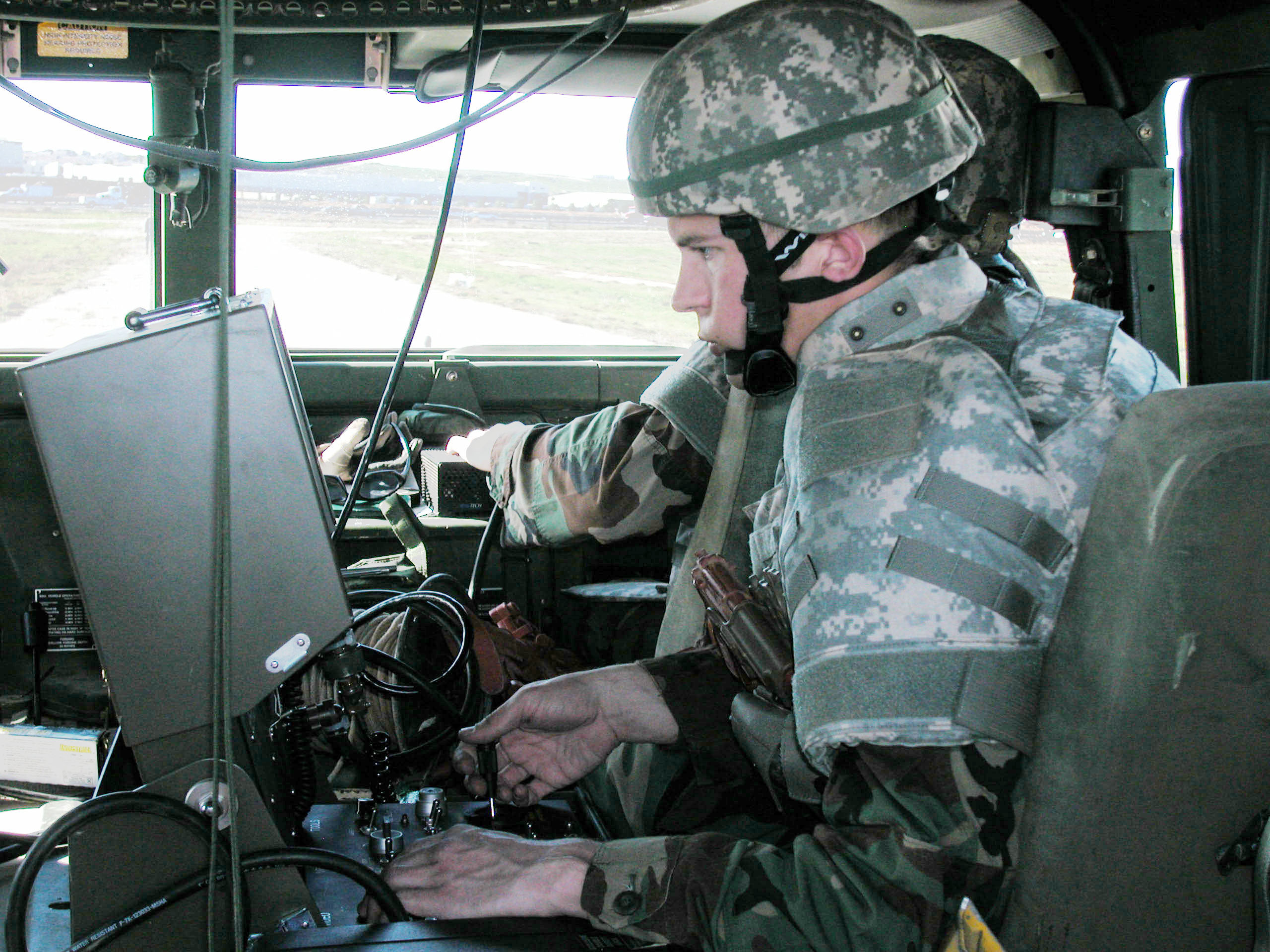 EOD trains to dismantle IED threats > March Air Reserve Base > Article ...