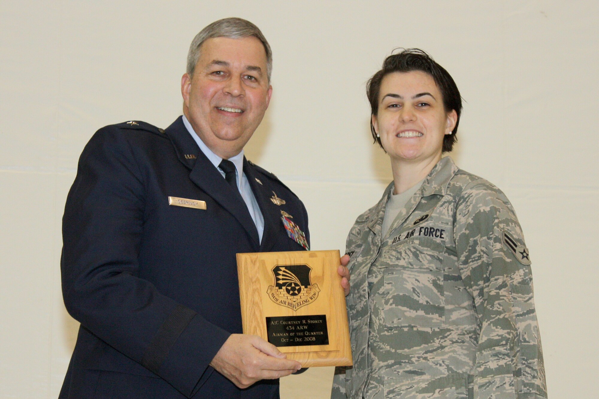 OSS member is Airman of the Quarter > Grissom Air Reserve Base ...