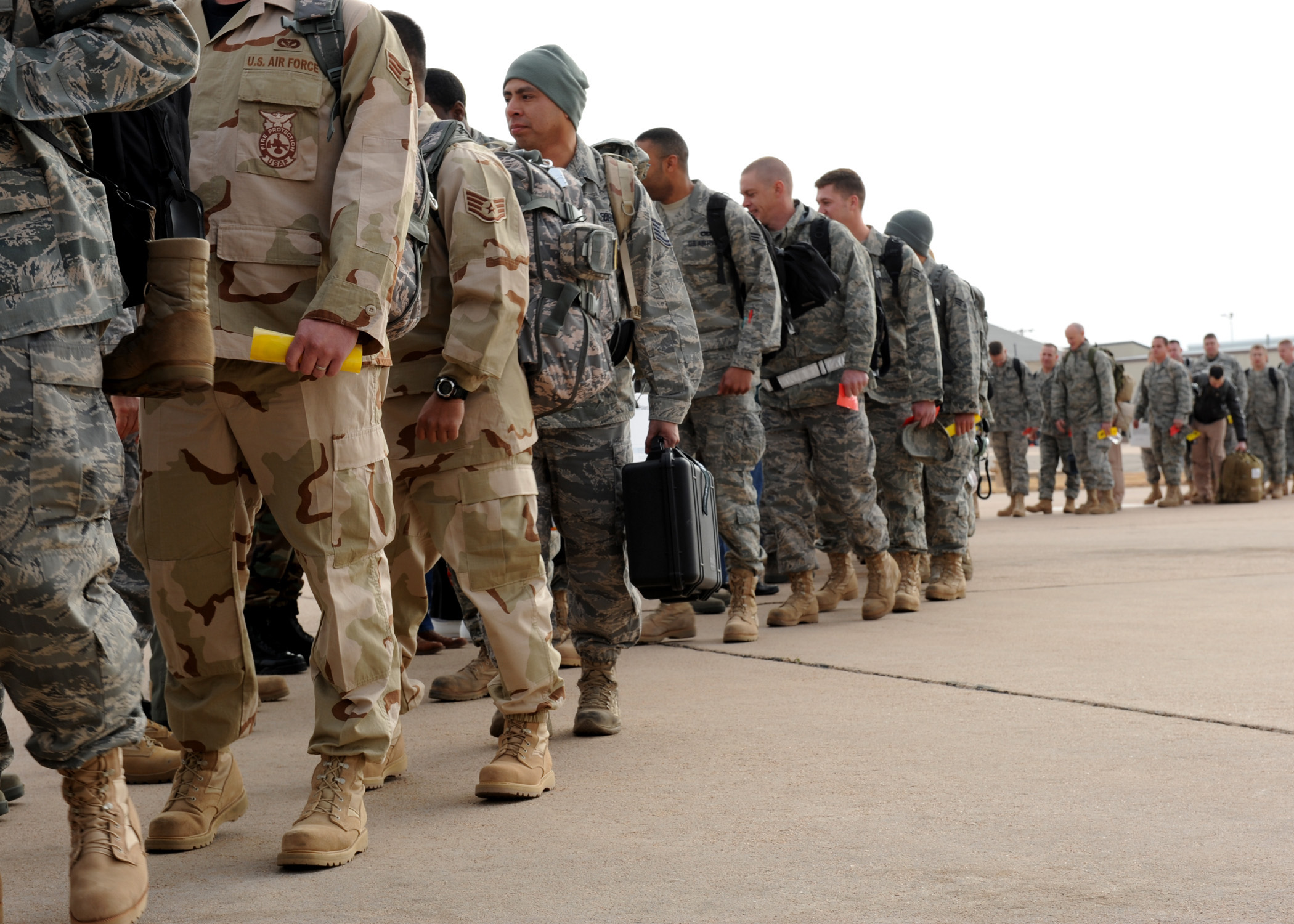 317th Airlift Group deploys > Dyess Air Force Base > Article Display