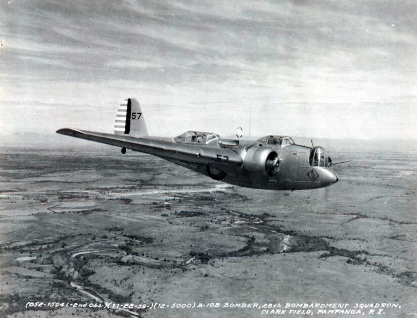 The 1930s: A lag, but not the end of aerial refueling > Air Mobility ...