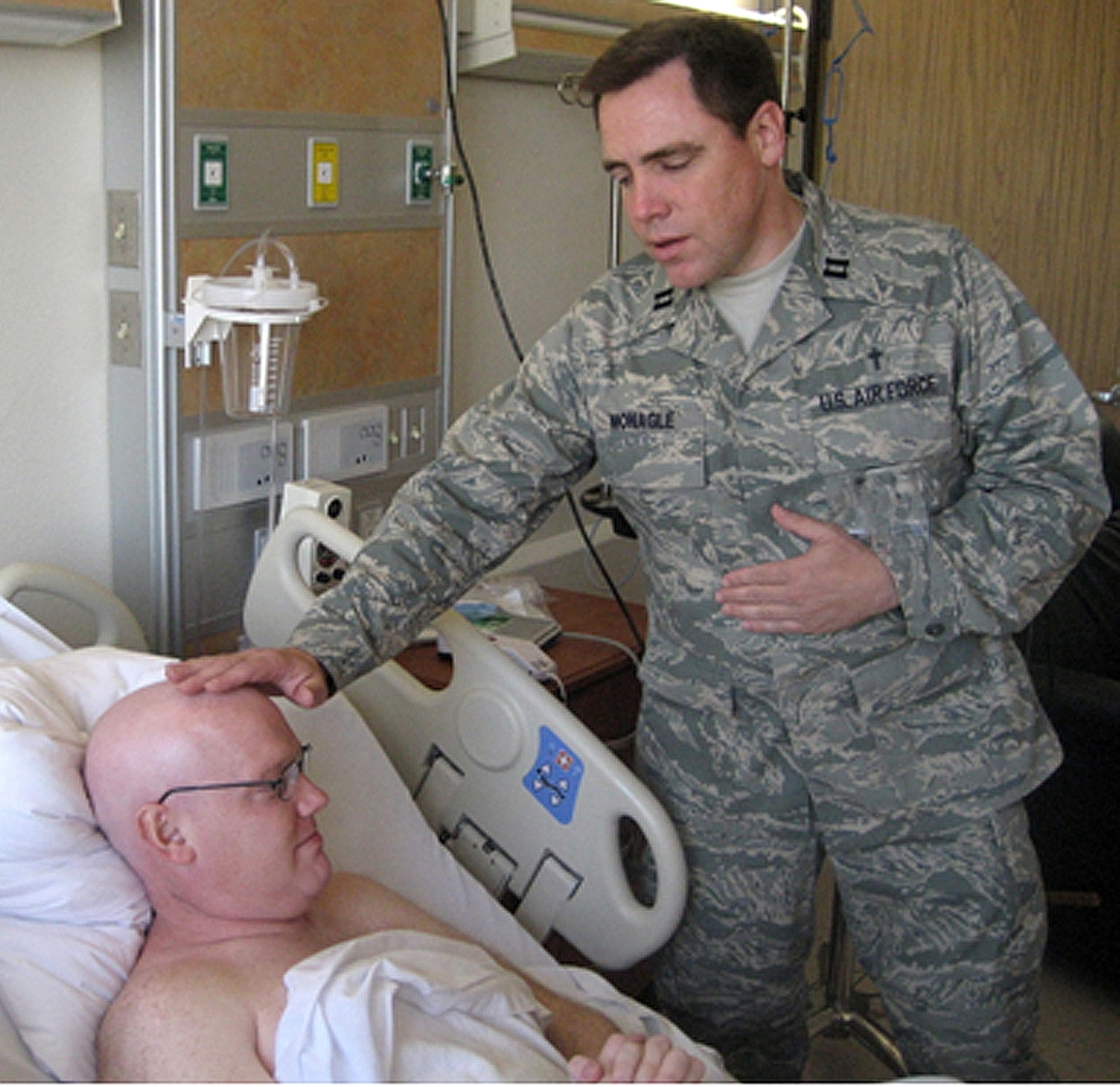 Medical Wing Chapel staff wins AETC award > 33rd Fighter Wing > Article ...