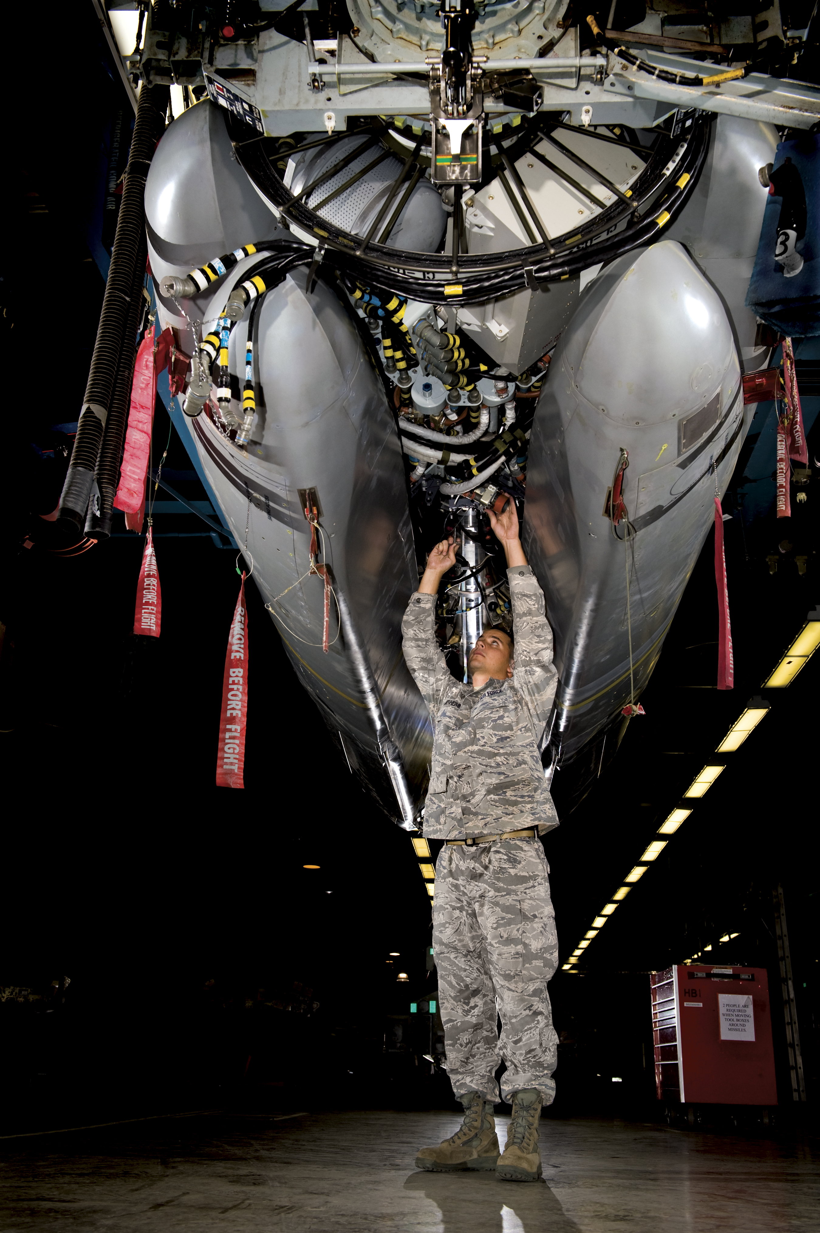 Upgrade gives B-52 more teeth > Air Force Global Strike Command AFSTRAT ...