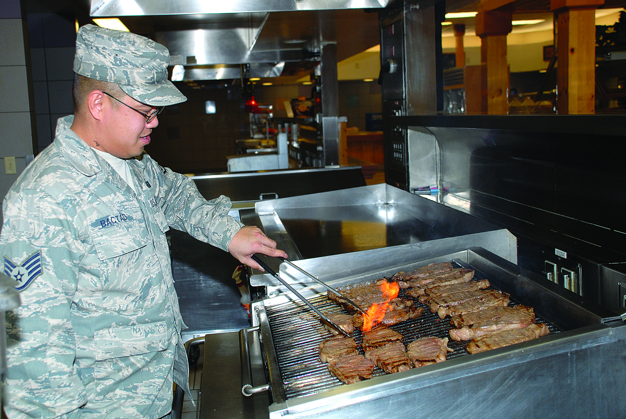 Feeding the force > Luke Air Force Base > Article Display