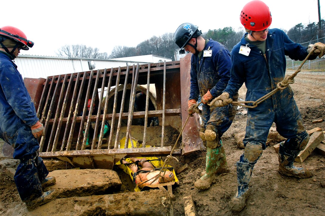 U.S. Marine Corps Cpls. James McDonald, right, and Jason Romaniec ...