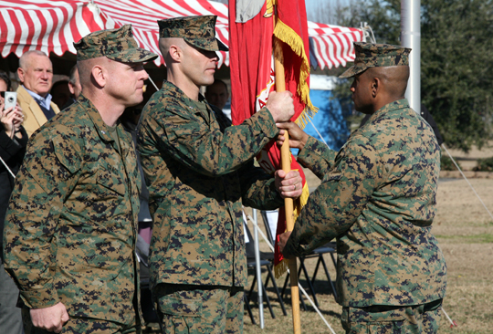 2nd Battalion, 2nd Marine Regiment passes on the colors > 2nd Marine ...